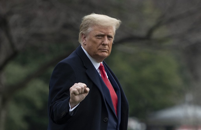 Trump orders new tariff probe into US lumber imports