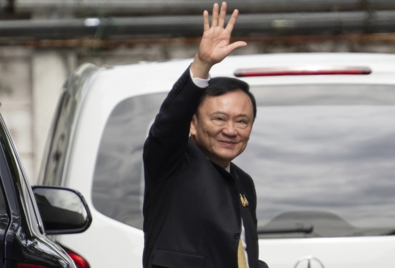 Thai court clears influential ex-PM Thaksin Shinawatra in royal insult case