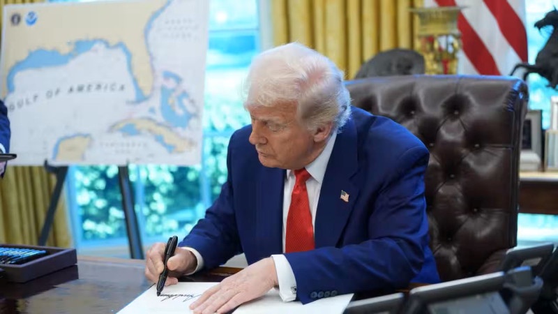 Trump spares smartphones, computers, other electronics from China tariffs