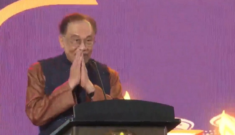 Resist racial rhetoric, protect our multi-racial harmony, Anwar says at ...