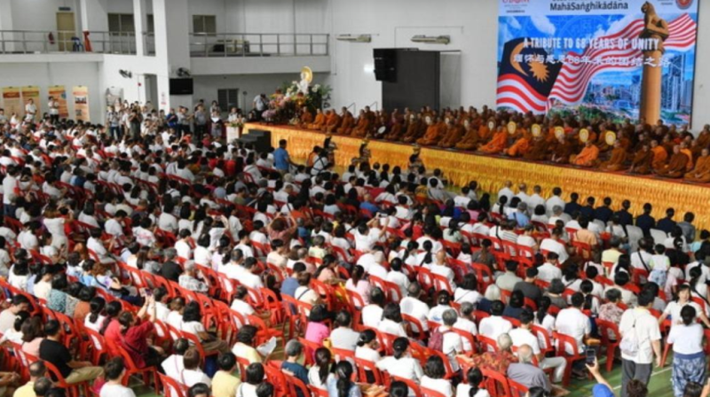 Over 160 monks, 5,000 devotees gather for National Day blessings ...