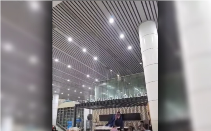 KLIA Terminal 1 experiences water leakages amid heavy storm