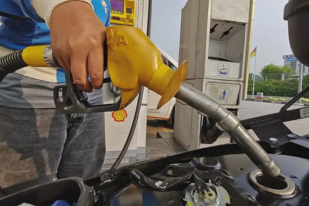 RON95 price likely to drop to RM1.99 a litre by month’s end