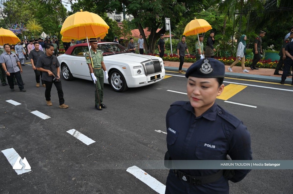Seramai 400 polis bertugas pastikan kelancaran perarakan pernikahan ...