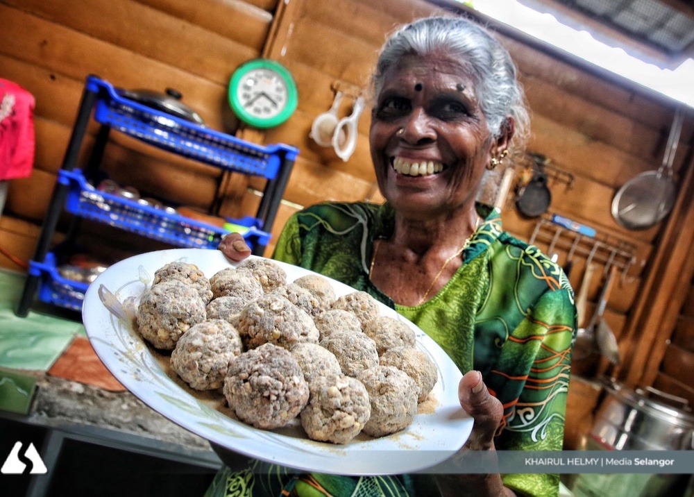 Laddu, the light of Deepavali’s love