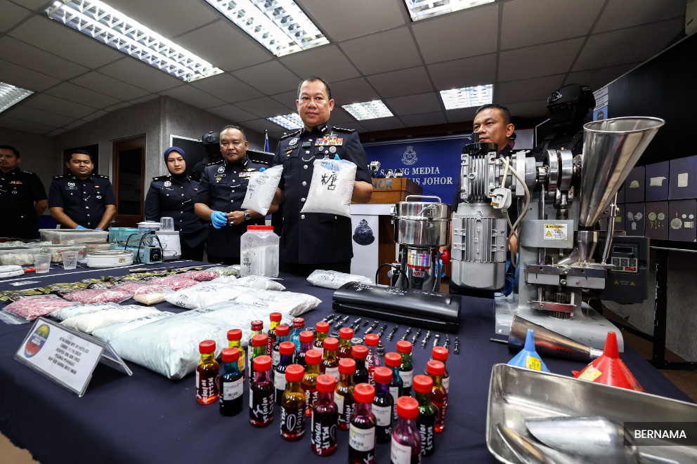 Johor cops bust syndicate, seize drugs worth RM5.33m