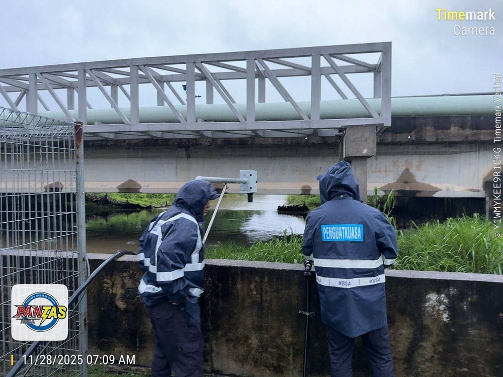 Paras air Sungai Klang melebihi tahap bahaya susulan hujan lebat
