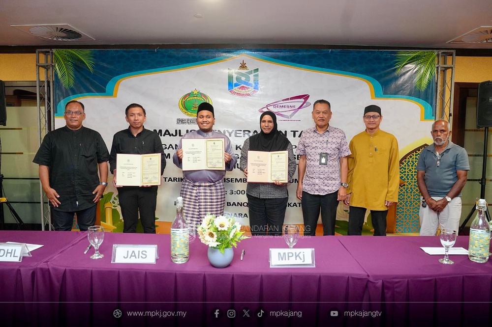 MPKj serah tapak perkuburan Islam Jalan Broga Semenyih kepada Jais