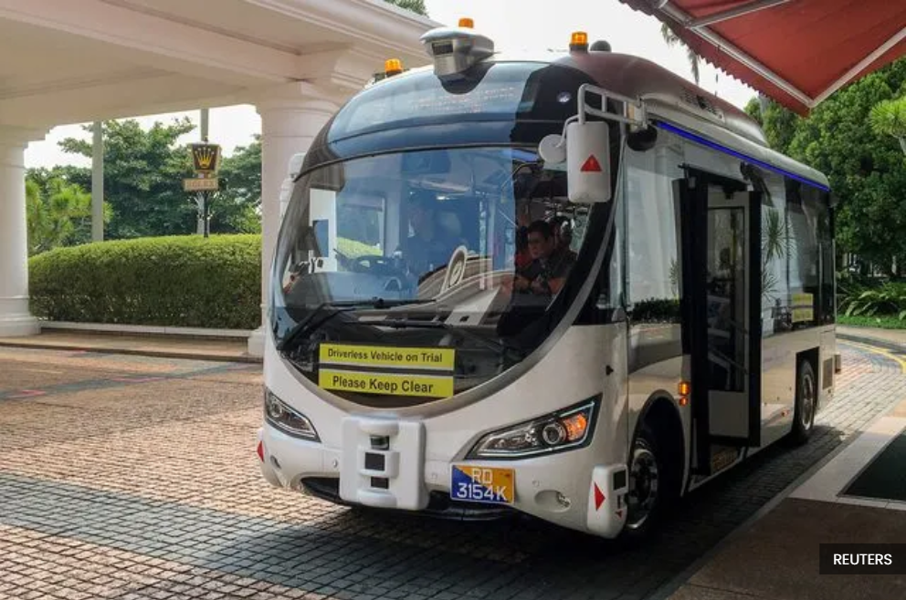 No driver? No problem! JB to launch self-driving buses for tourists