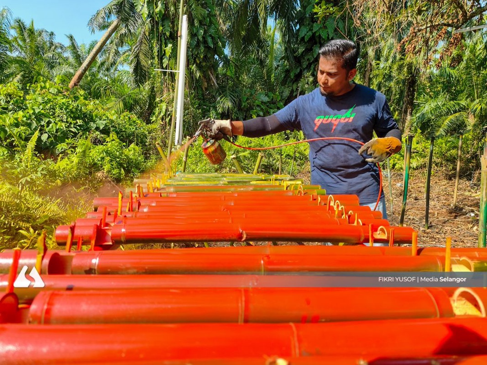 Cahaya pelita panjut hidupkan kembali tradisi raya dahulu kala