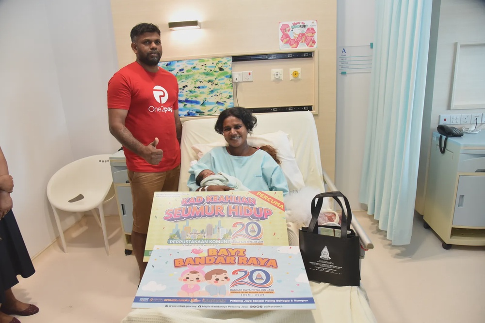 Bayi lahir pada ulang tahun ke-20 Bandar Raya Petaling Jaya dirai MBPJ ...