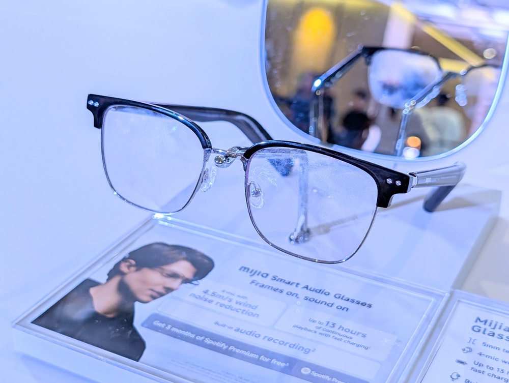 How to look smart and be smart with a wearable voice assistant – Mijia ...