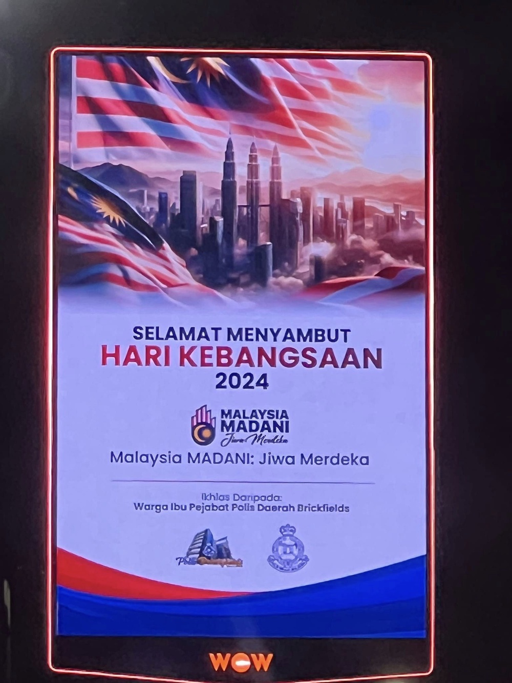 Niat tunjuk semangat merdeka, tapi poster papar Menara Petronas jadi ...