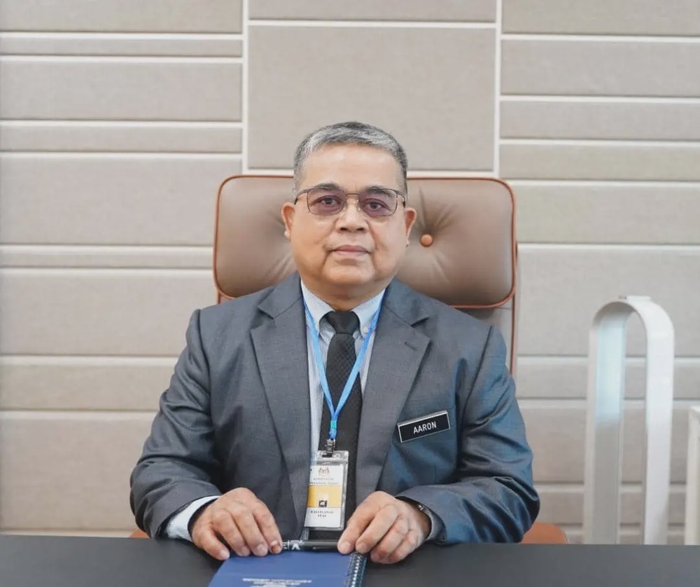 Video live lama sentuh isu 3R tular semula, Menteri Perpaduan beri ...