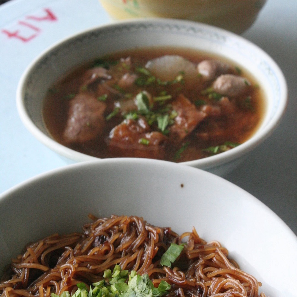 Syurga buat kaki makan! Dari ngiu chap sampai nasi kuning, semua ada di ...