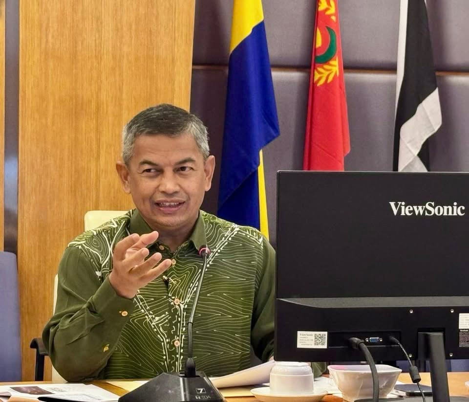 Pengurusan ladang, staf FGV tak bersalah, mereka mangsa keangkuhan ...