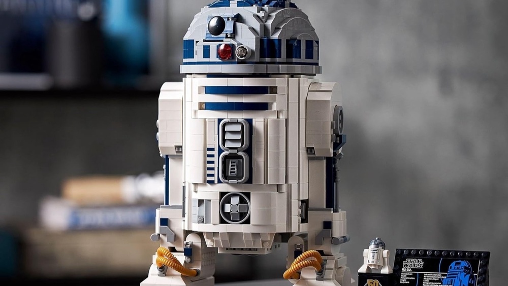 This LEGO Star Wars R2-D2 kit really is the droid you’re looking for
