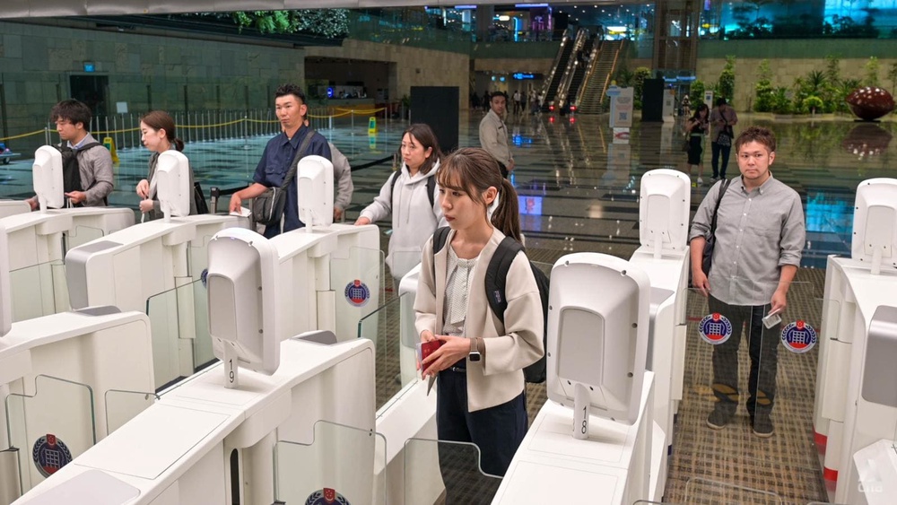 All foreigners arriving in Singapore can now use automated lanes at ...