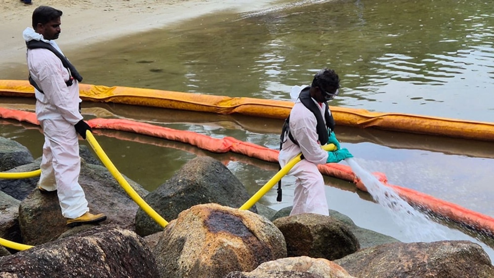 Oil spill clean-up: 'Good progress' at Sentosa beaches; more than 140 ...