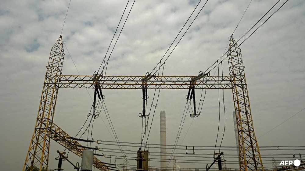 Eight dead, 80 injured in India firework factory explosion