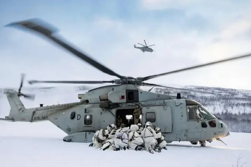 Lebih Banyak Tentara NATO Bermunculan di Greenland karena Trump ...