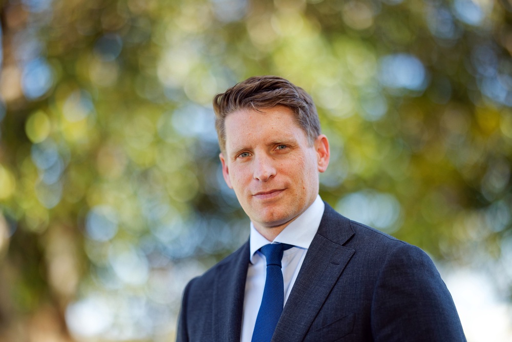 Andrew Hastie says he will not fight to become Liberals leader