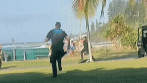 Police tackle alleged e-bike thief in dramatic video