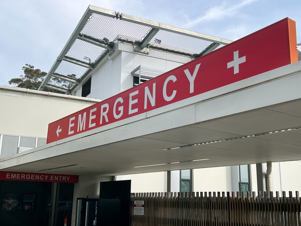 Surgeons 'took bribes' for $2.8 million hospital sales