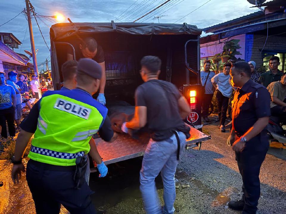 Cas telefon bimbit ketika rumah dilanda banjir, lelaki maut terkena renjatan elektrik