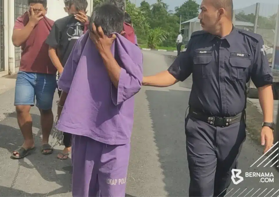 Pemandu bot terbalik di Pulau Perhentian direman