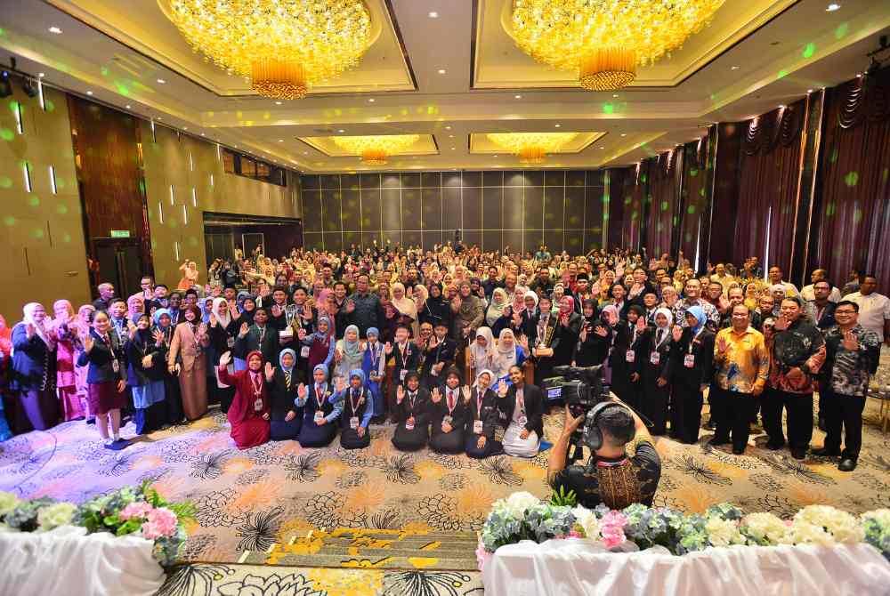 Anugerah Tokoh Nilam Kebangsaan 2024 bukan sekadar fokus tabiat membaca ...