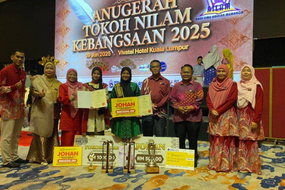 Nur Shazwanie diumum Johan Tokoh NILAM Kebangsaan (Sekolah Menengah ...