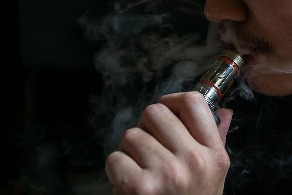 Experts: Vaping can lead to drug-taking