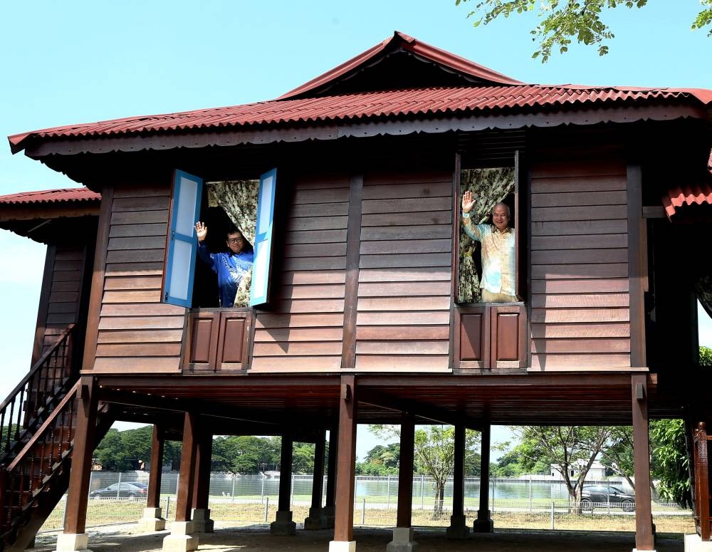 Award, opening of gallery most meaningful moments for Cartoonist Datuk Lat