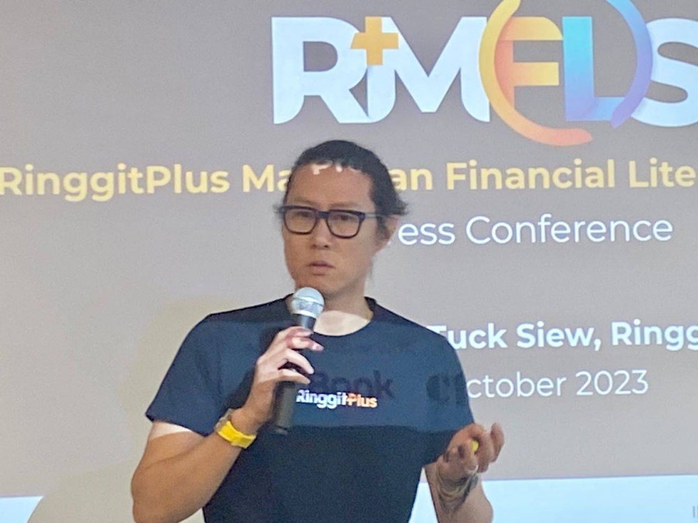 Malaysians continue to face financial challenges in 2023 - RinggitPlus