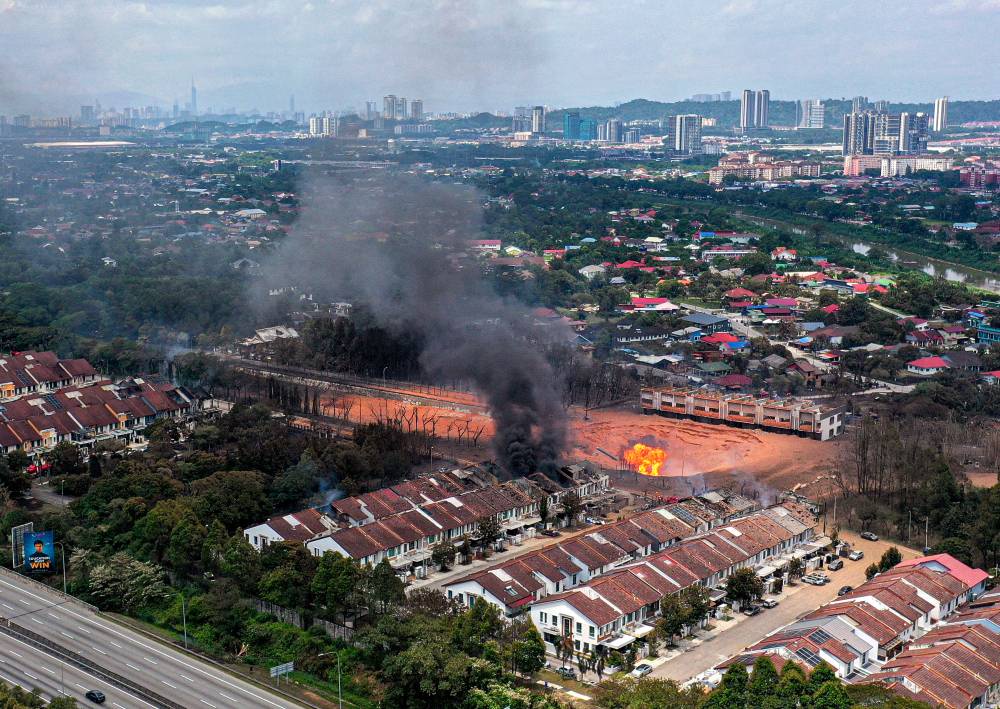 Putra Heights gas fire: Like a war zone