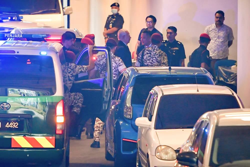 Questions posed by AG over Najib's additional document a public ...