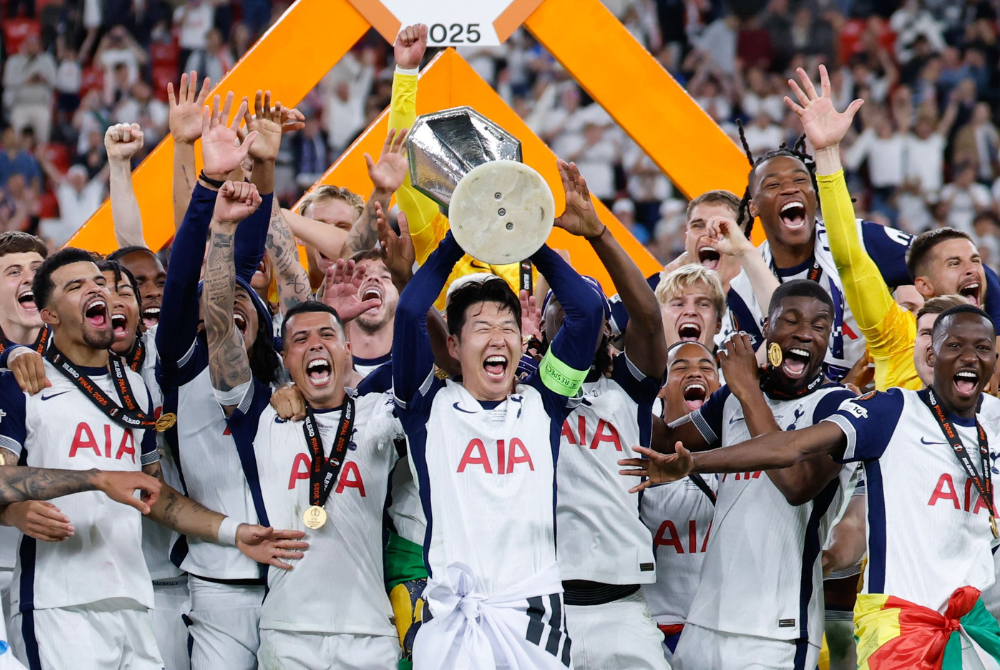 Son Heung Min celebrates first european title as Spurs win Europa League