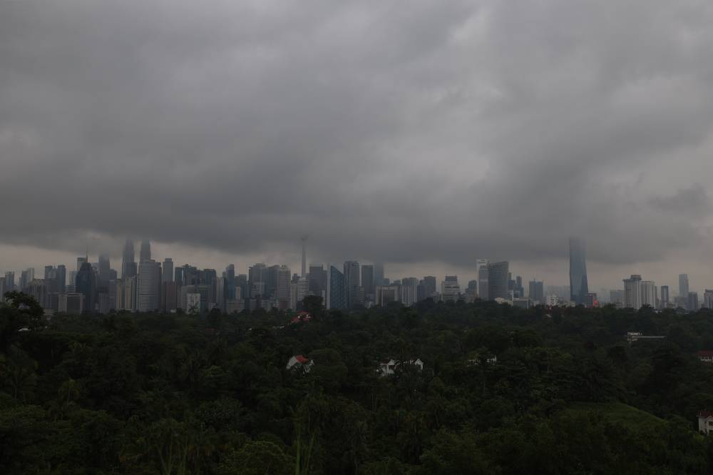 Heavy rain, thunderstorm warning in five states until noon today