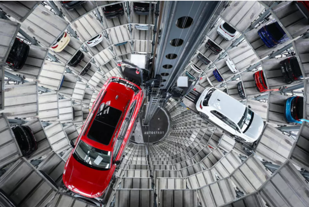 German car manufacturers report lowest quarterly profit since 2009