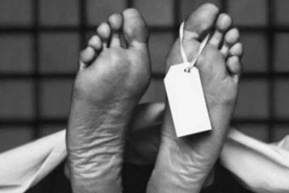 Man found dead in car at Jalan Bukit Beruang apartment