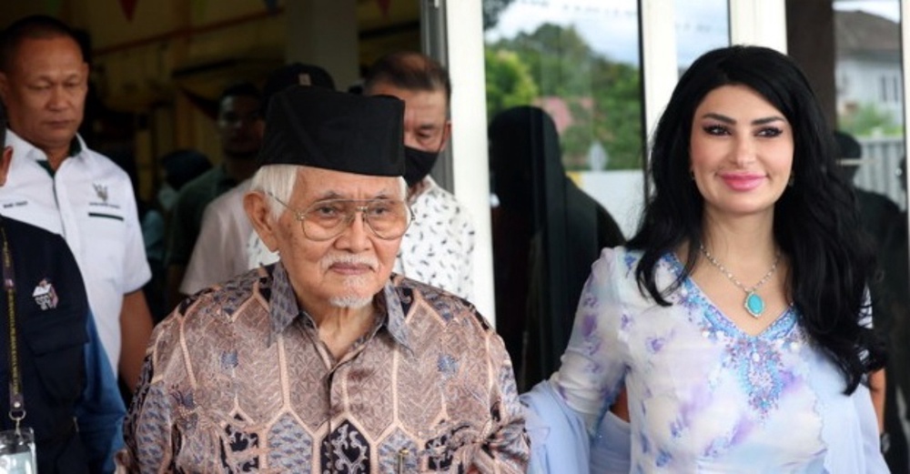 Isteri Taib Mahmud Rayu Hentikan Tuduhan & Sangkaan Jahat Terhadapnya