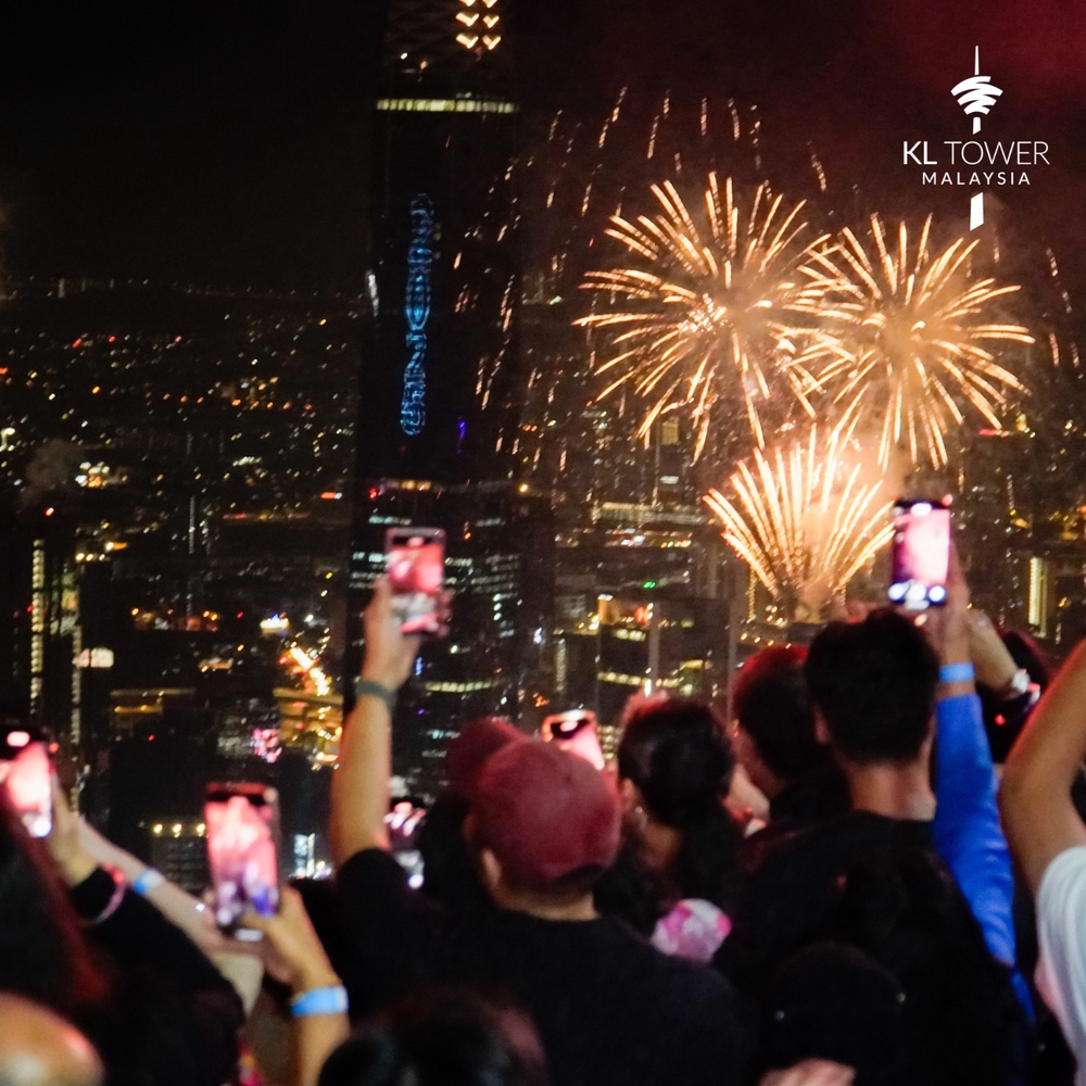 Menara Kuala Lumpur Sambut Tahun 2025 Dengan Persembahan Bunga Api Tertinggi Di Malaysia Dan ...