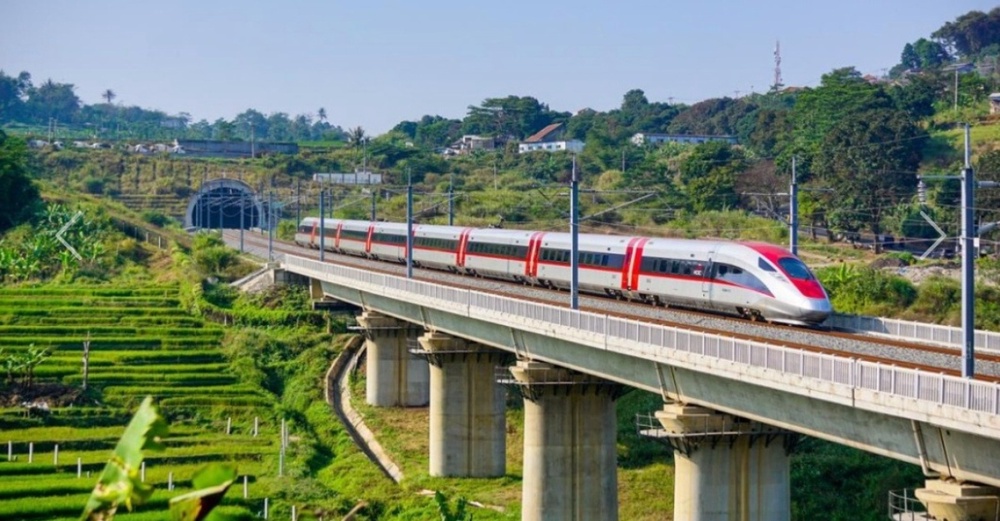 Projek Kereta Api Laju Indonesia Rugi Hampir RM261.4 Juta Separuh 2025