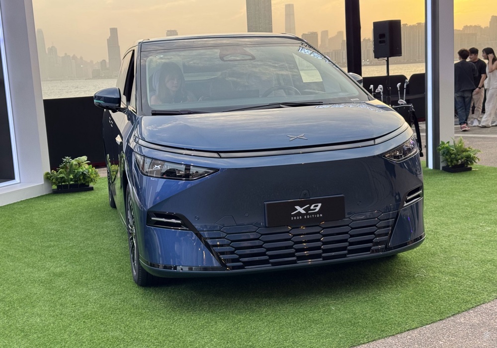 Updated Xpeng X9 2025 boasts Turing AI Smart Driving, upgraded features and improved refinement