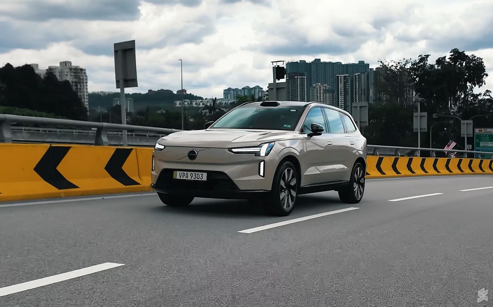 Volvo EX90 Ultra Twin 0-100km/h test: How quick is this 7-seater EV?