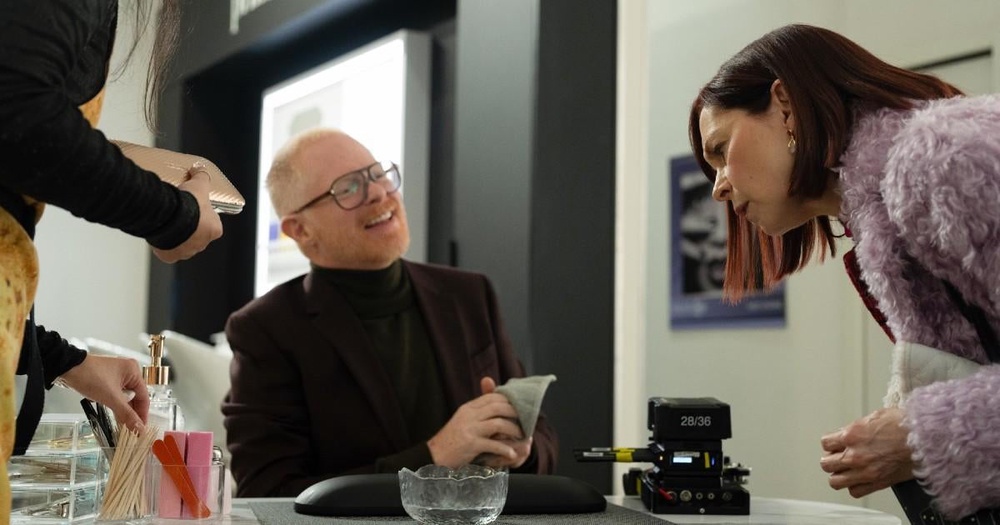 Jesse Tyler Ferguson Guest Stars on 'Elsbeth' in Exclusive First Look