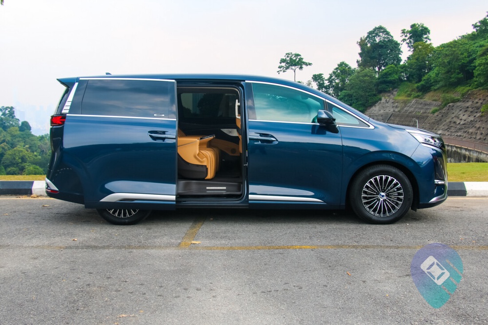 Updated 2026 Denza D9 Leaked, Has Up To 557 PS Now Too - Newswav