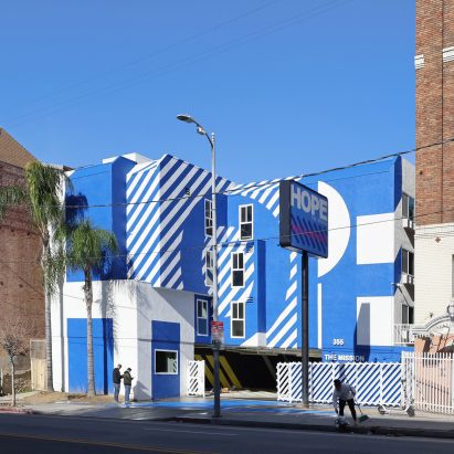 Kadre Architects converts rundown Los Angeles motel into homeless shelter