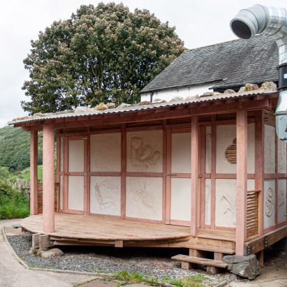 Hayatsu Architects references Japanese architecture for cold food store ...